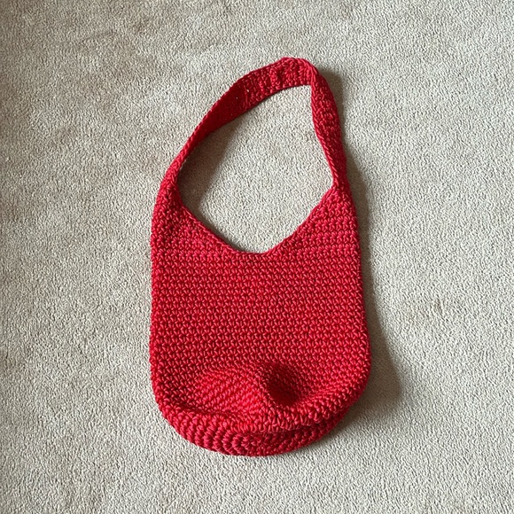 Bags | Like New Red Weave Bucket Bag Magnetic Snap Closure W Zipped ...